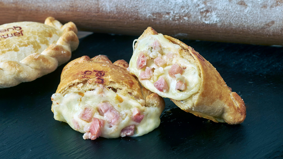 Empanadas Argentinas en Madrid | laregustosa - casa de empanadas